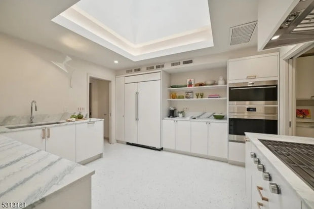 Reform Modern White Partial Kitchen Cabinets with Marble Countertop, S ...