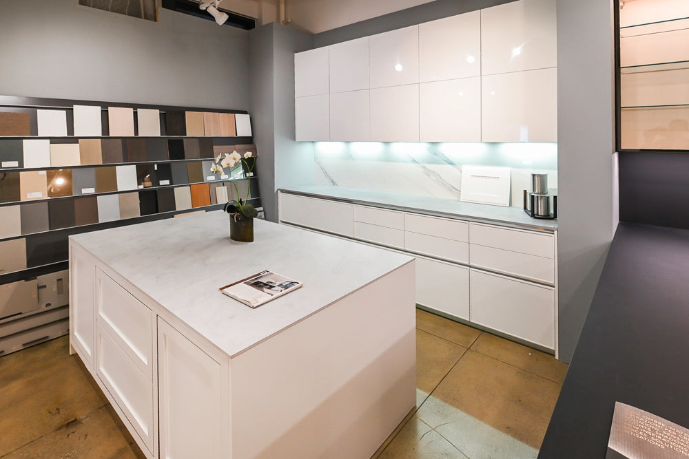 Modern White Matte & Glossy Dry Bar with Island and Dekton Countertops ...