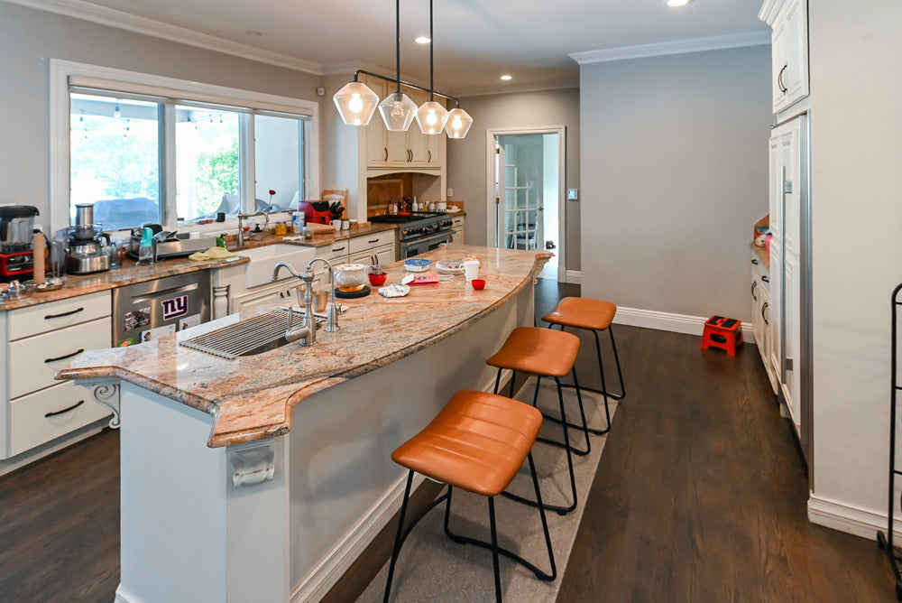 Schrock Traditional Cream Kitchen with Island and Granite Countertops ...