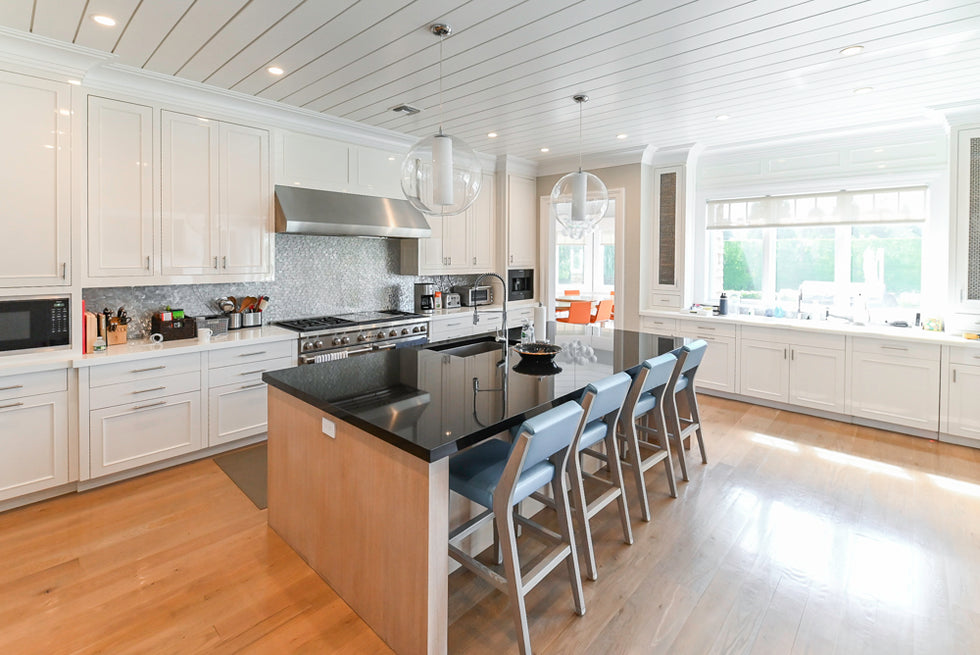 “The Winslow” Transitional White Kitchen with Natural Wood Island, Qua – Aurora Circ